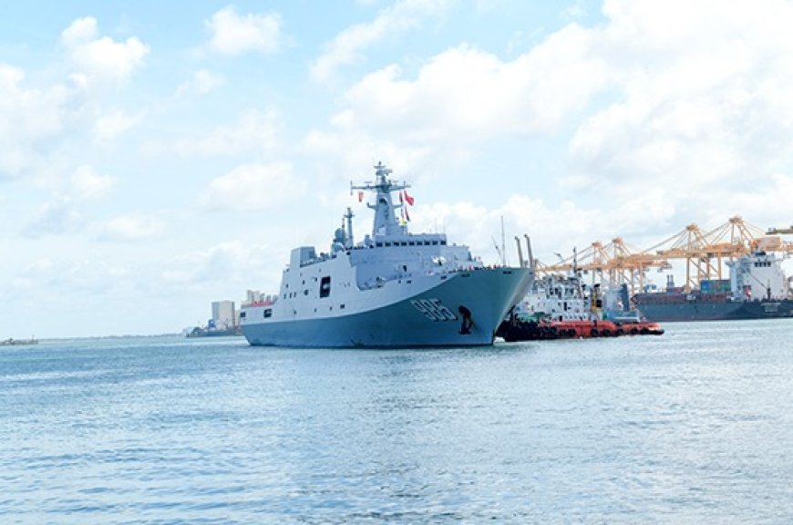 A trio of Chinese People's Liberation Army Navy warships arrive in ...